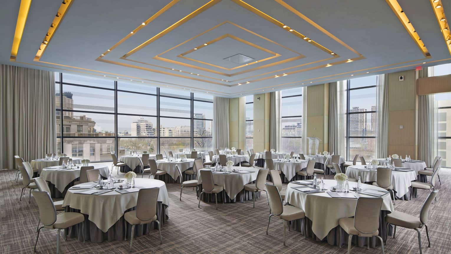 Modern Event Venue For Rent in Toronto (North York)• BELLAMY LOFT